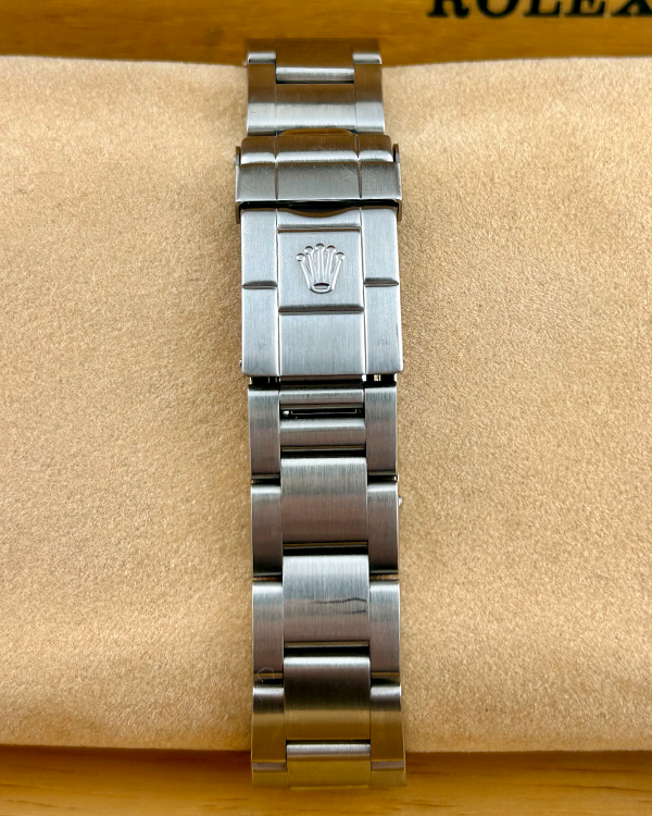 Rolex Explorer II 40MM Black Dial Oyster Bracelet (16570) – Grailzee