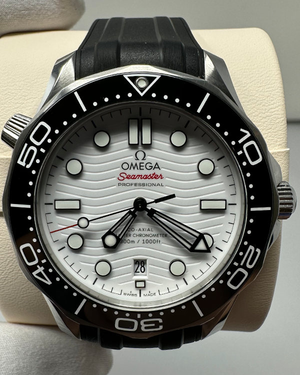 No Reserve - 2022 Omega Seamaster Diver 300M 42MM White Dial Rubber St ...