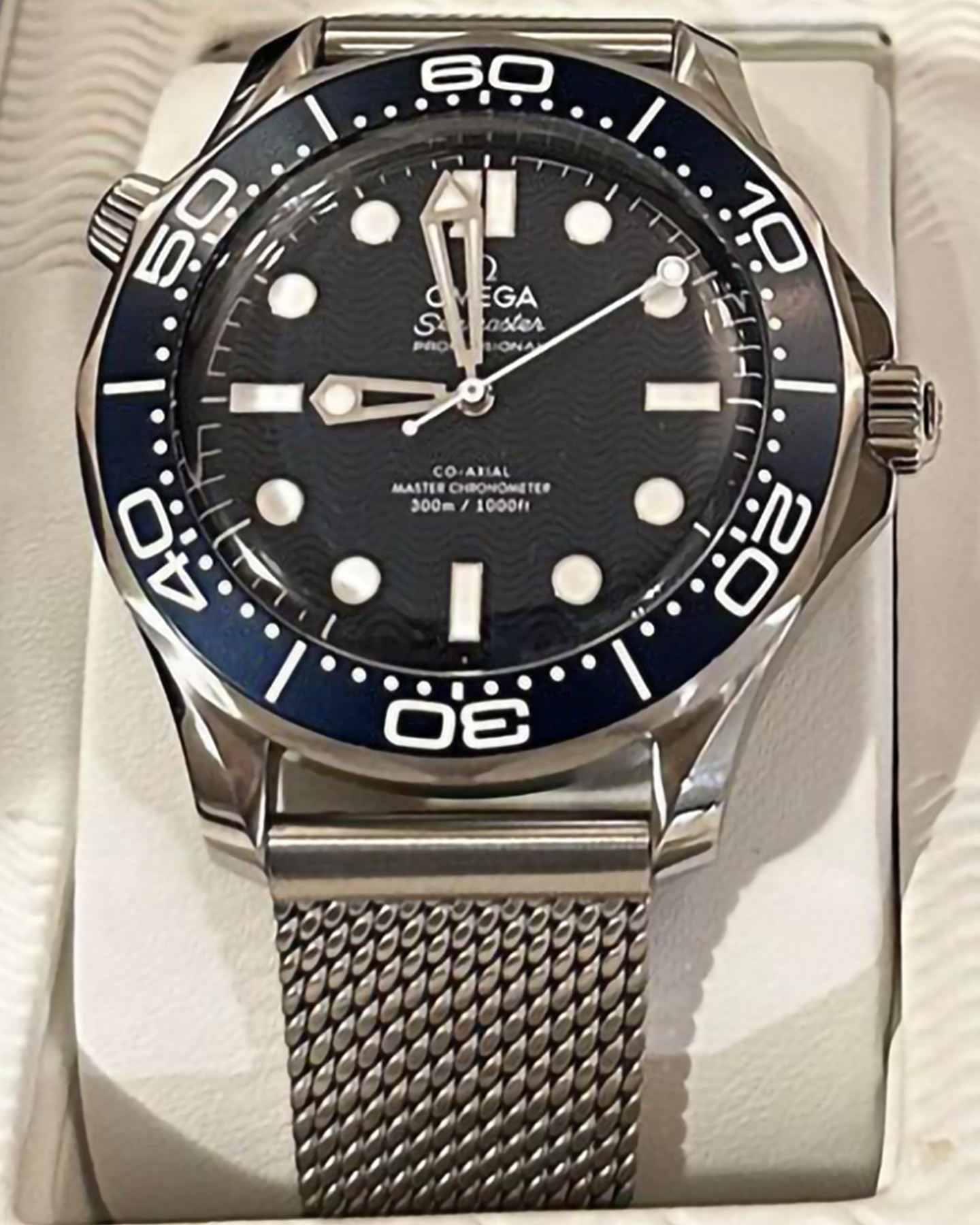 2023 Omega Seamaster Diver 300M James Bond 60th Anniversary Steel Blue ...