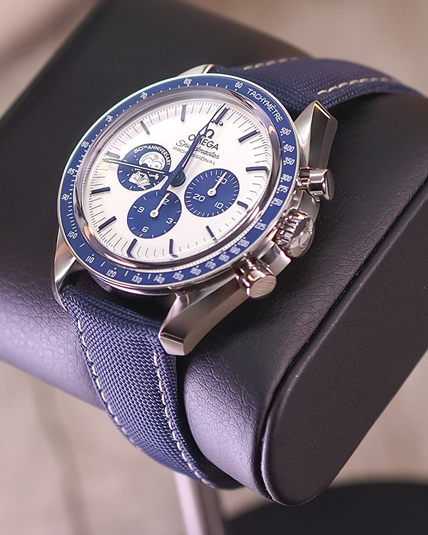 2023 Omega Speedmaster “Silver Snoopy Award” 42MM Silver Dial Textile ...