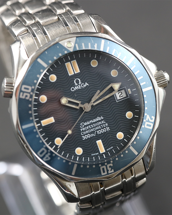 1999 (60 mill. Serial) Omega Seamaster Diver 300M "James Bond" 41MM Bl ...