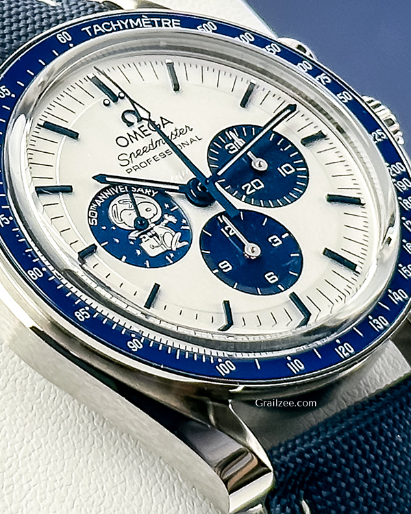 2024 Omega Speedmaster “Silver Snoopy Award” 42MM Silver Dial Textile ...