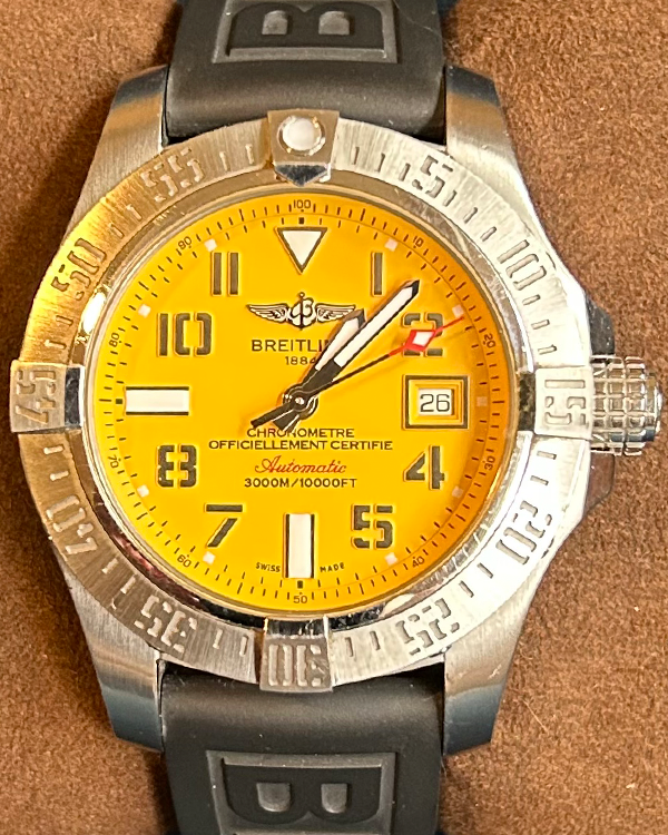 Breitling Avenger II Seawolf "Cobra Yellow" 45MM Yellow Dial Rubber St ...
