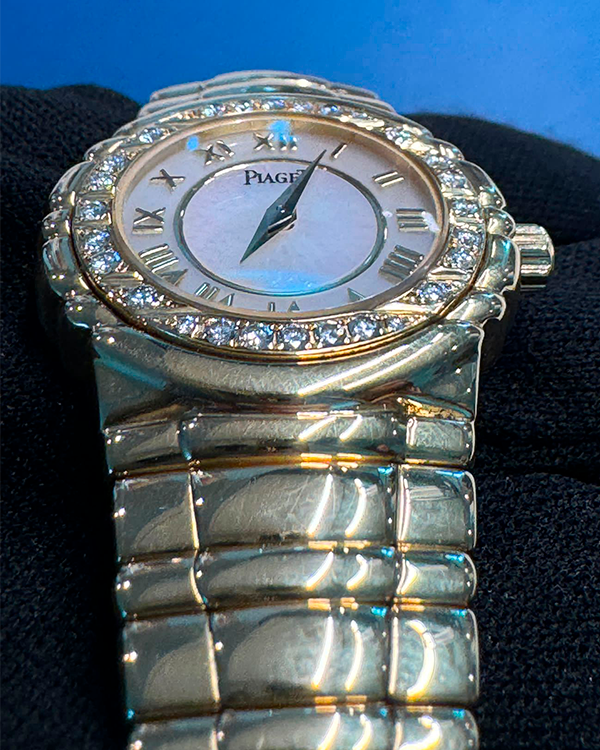 Piaget Tanagra 25MM Quartz Mother of Pearl Dial Yellow Gold Bracelet ...