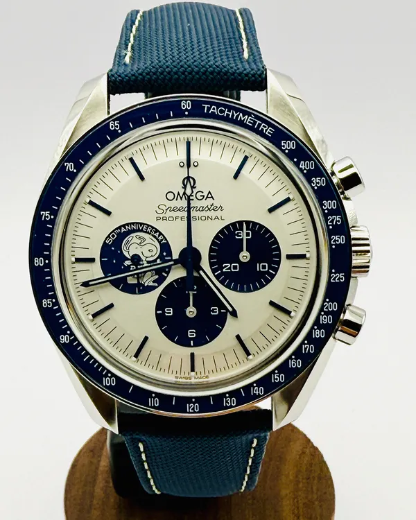 2024 Omega Speedmaster "Silver Snoopy Award" 42MM Silver Dial Textile ...