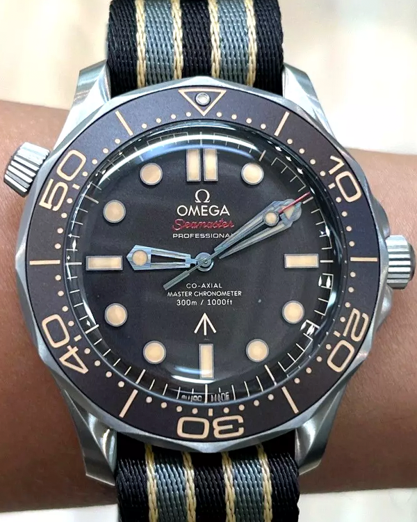 2024 Omega Seamaster Diver 300M "James Bond" 42MM Brown Dial Textile S ...